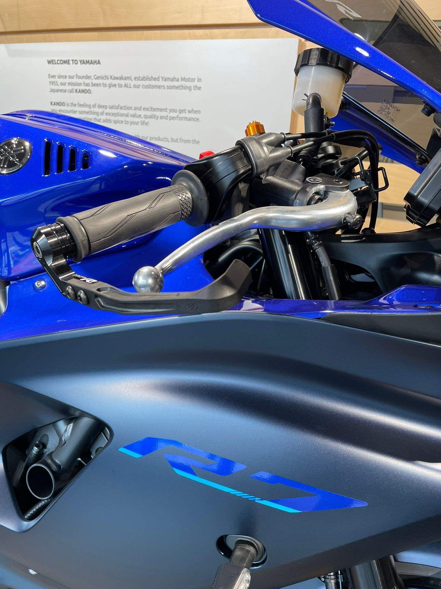 New Yamaha R7 - Omega Motorcycles | Yamaha Dealership